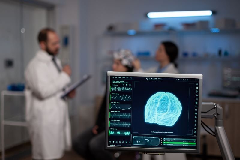 What is a Neurologist? Roles and Career Opportunities in 2024